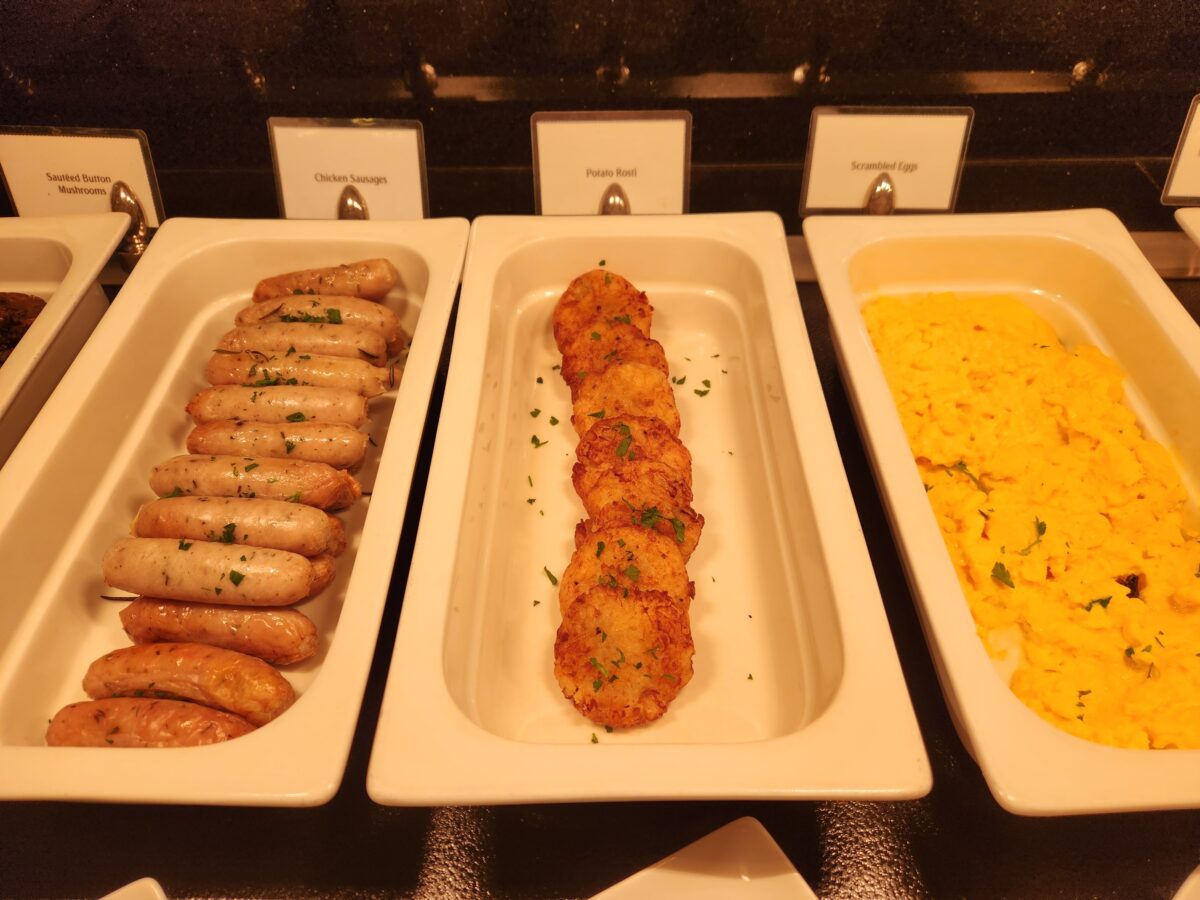 Emirates Lounge Sydney Breakfast Food Review with photos