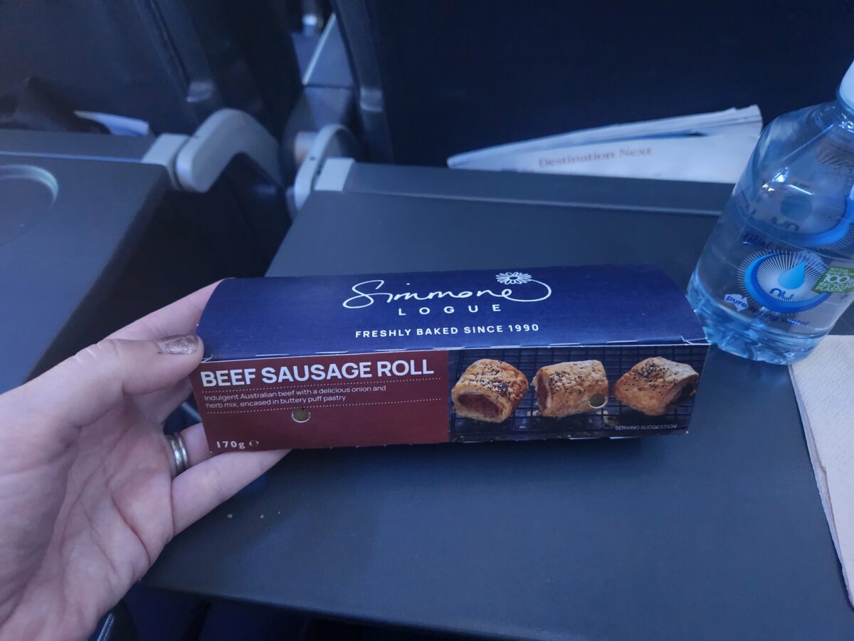 Qantas Economy Food Review + photos (Melbourne-Sydney)