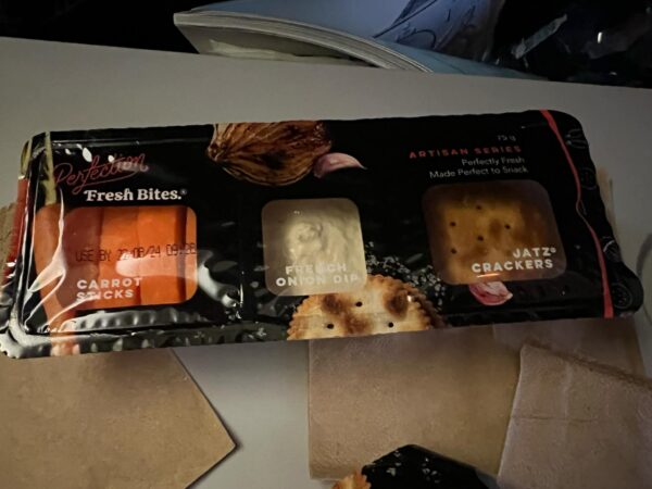 Qantas Economy Food Review + photos (Melbourne-Sydney)