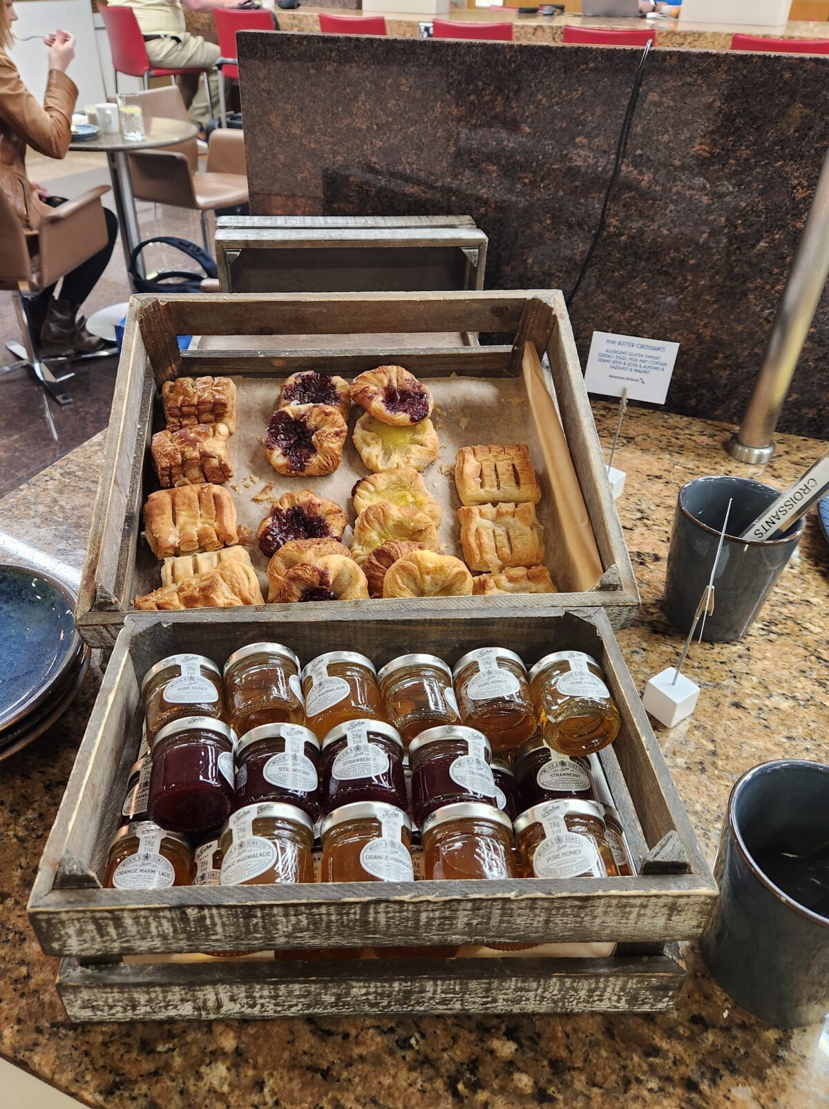 American Airlines First Lounge London Heathrow T3 Food Review (with photos)
